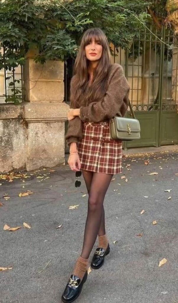 Quelles chaussures avec une jupe en automne ? - Taaora - Blog Mode, Tendances, Looks