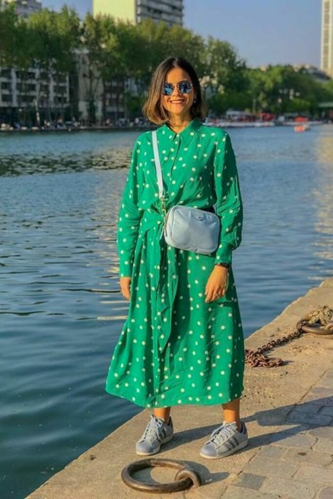 Comment Styler la Robe Longue Verte avec des Baskets - Taaora - Blog ...